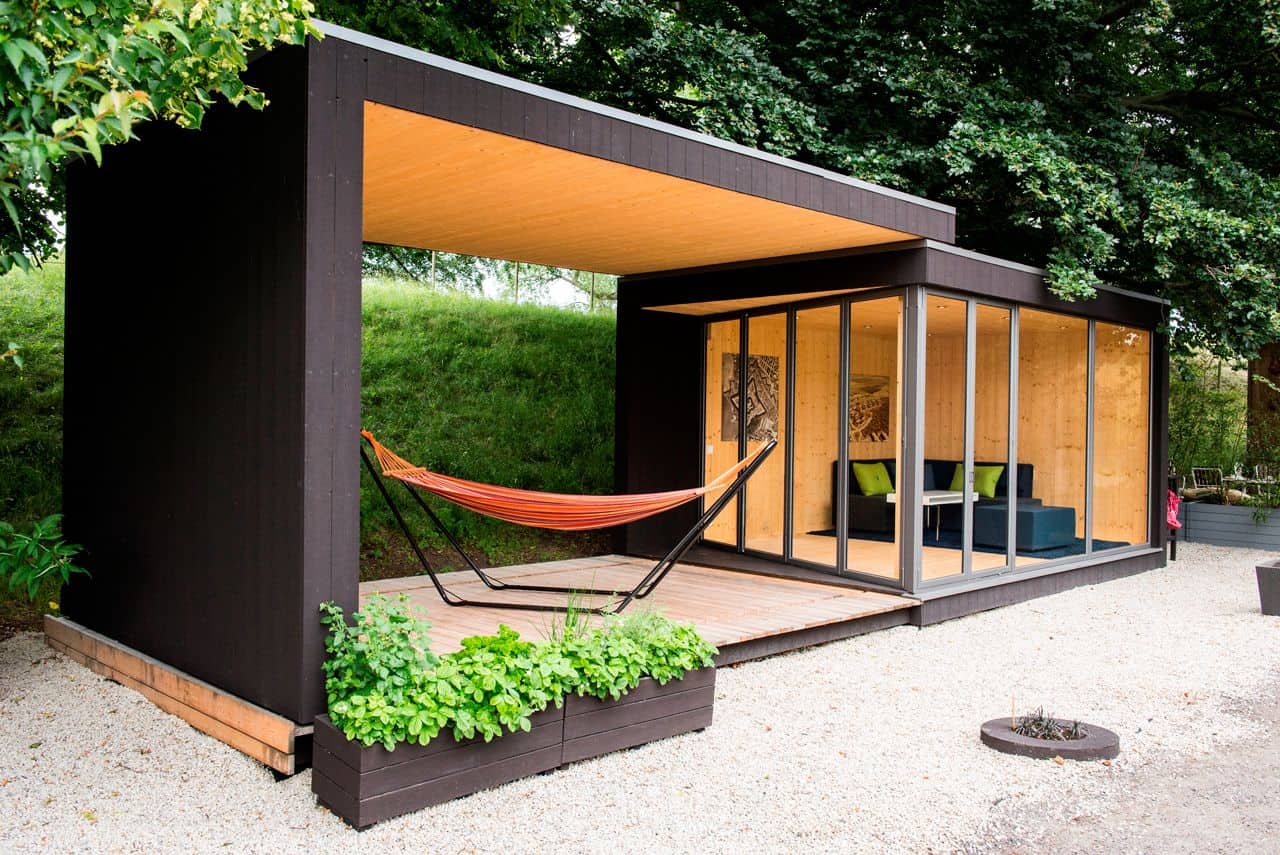 Garden Shade Ideas For a Shady Backyard Oasis (With Pics)