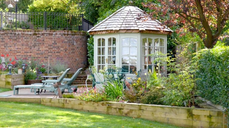 Summer House Ideas: Types, Design and Uses | Blog